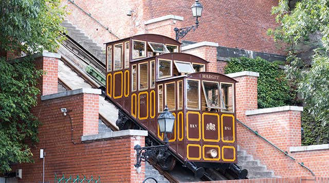 Budapest Funicular - Budapest Funicular schedule & tickets
